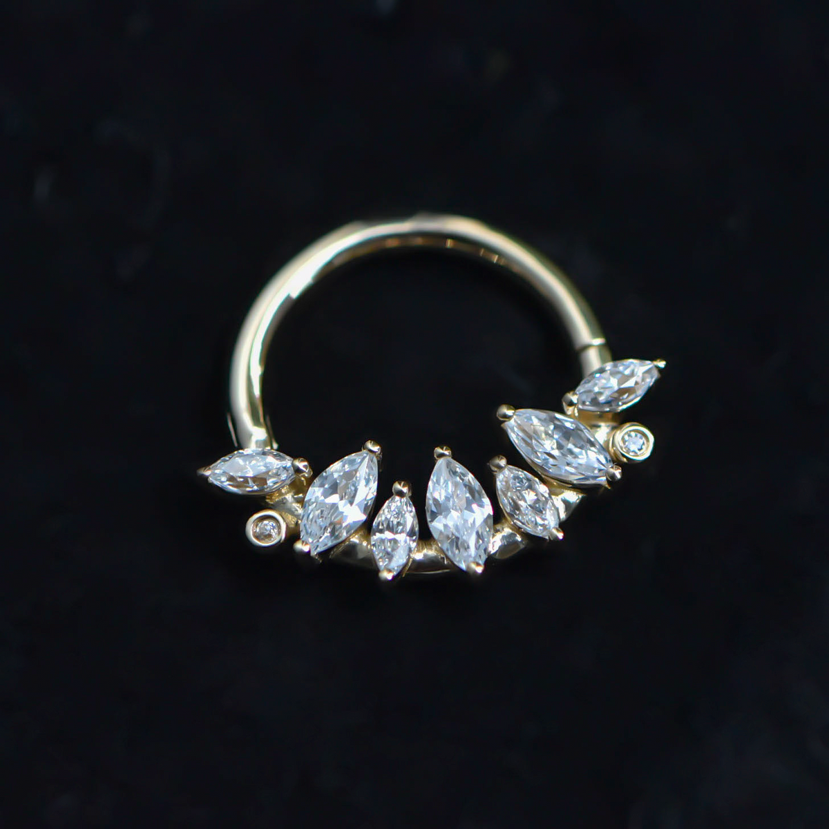 Junipurr Winter Clicker – Piercing Day Studio