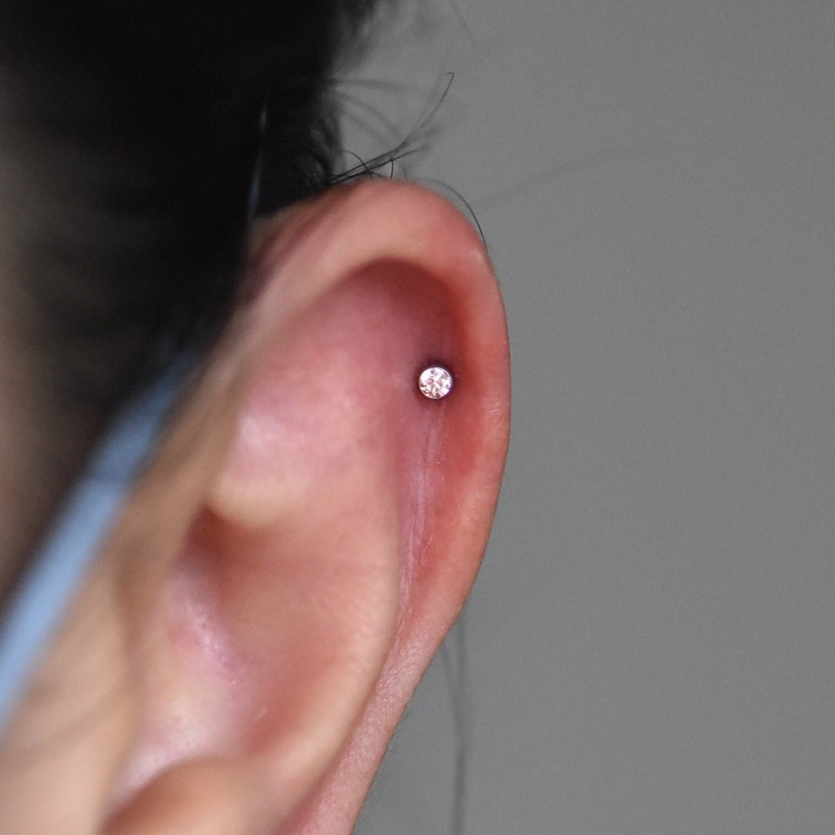 Bezel Set Gem Threadless End (Various Colors) – Piercing Day Studio